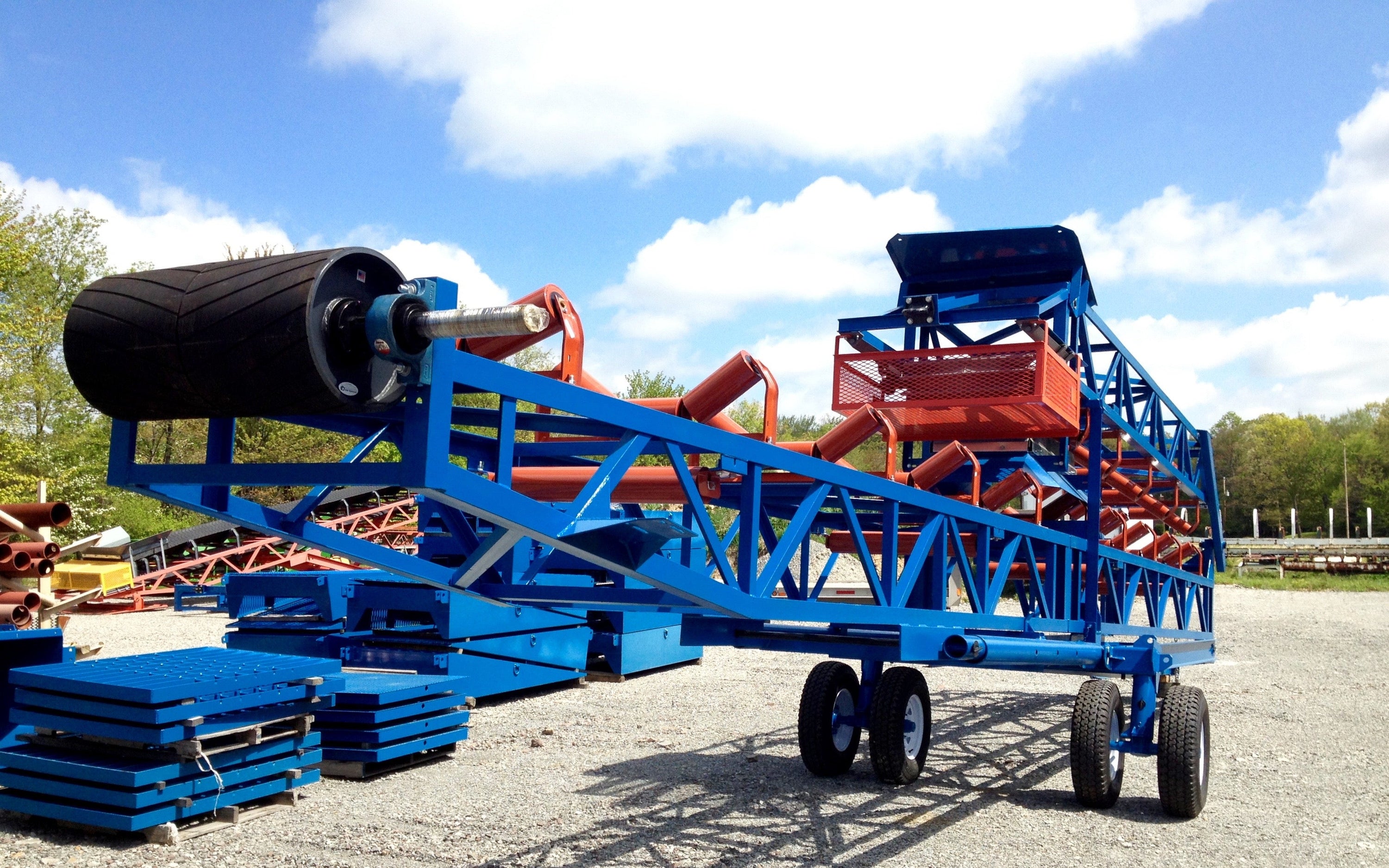 Iron City Supply – Aggregate Conveyors & Radial Stacker Manufacturing