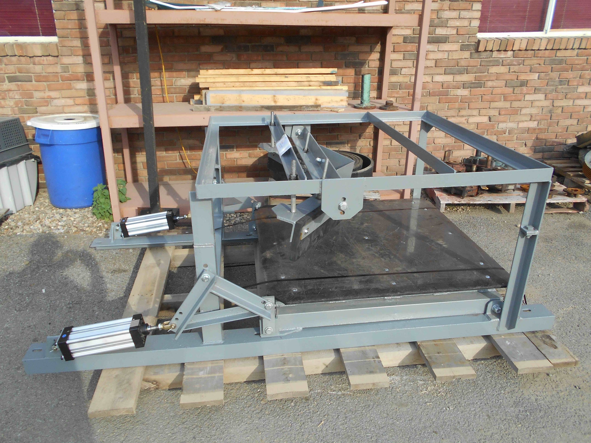 36" Belt Tripper – Iron City Supply